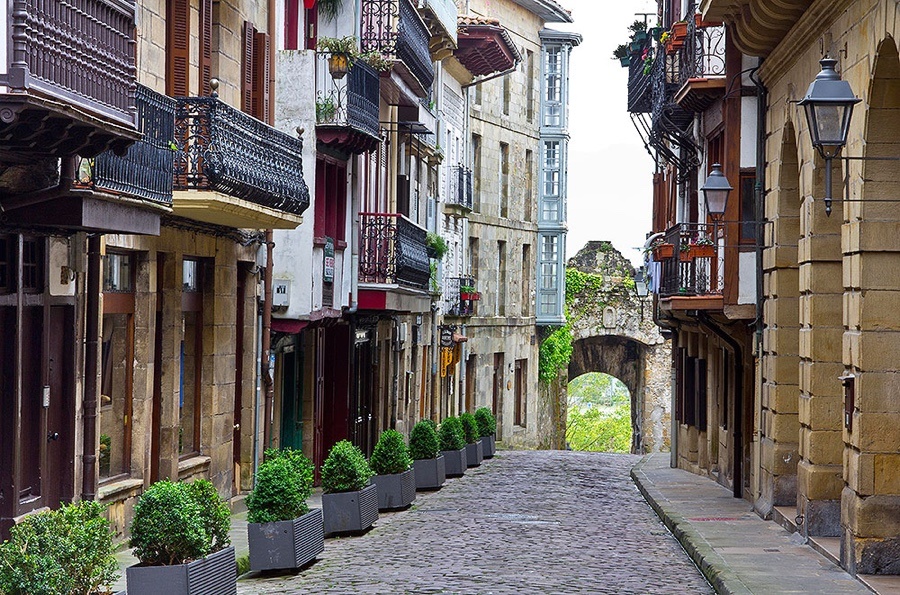 What to see and do in Fuenterrabía (Hondarribia) - How to get there